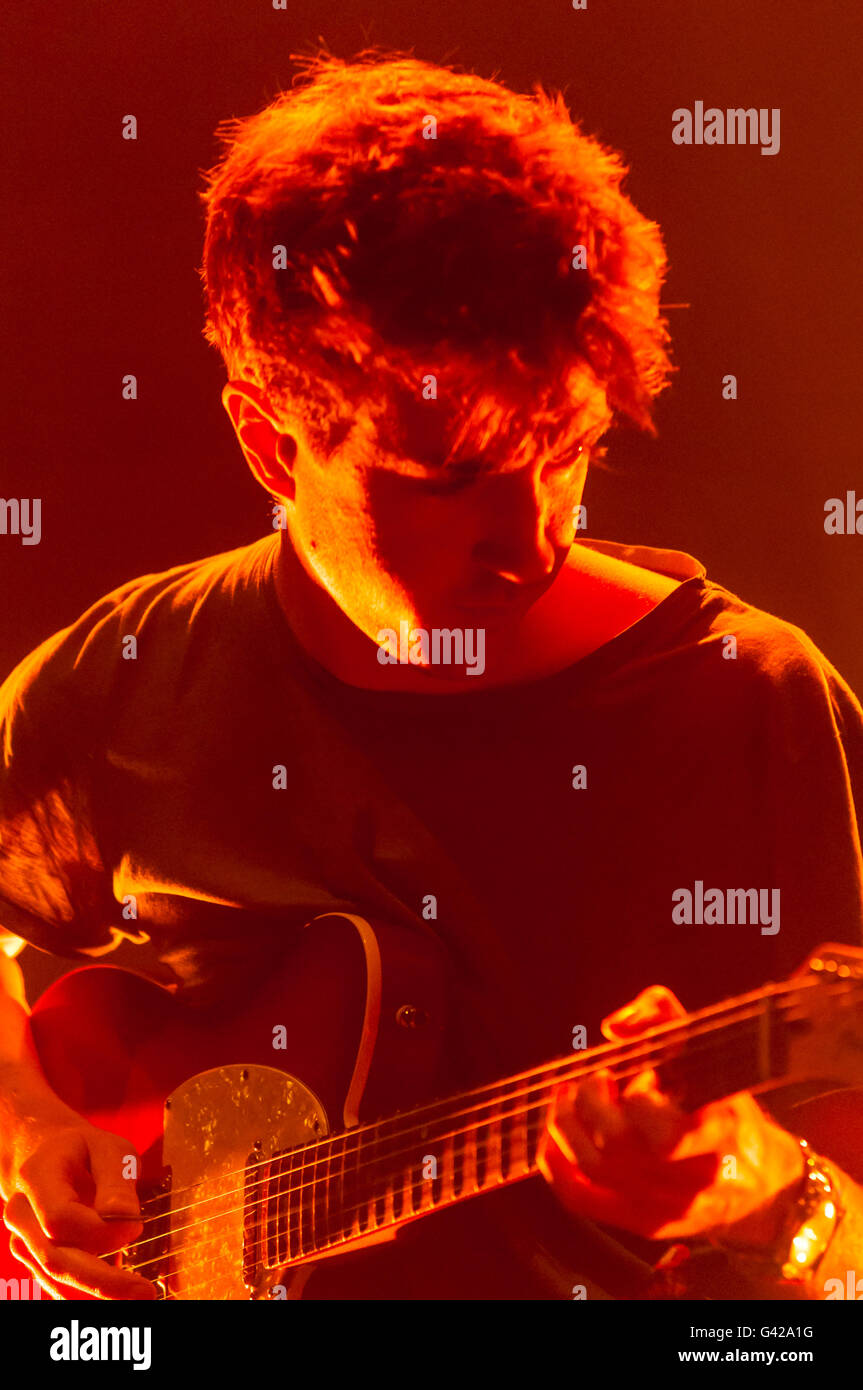 James blake musica en vivo hi-res stock photography and images - Alamy