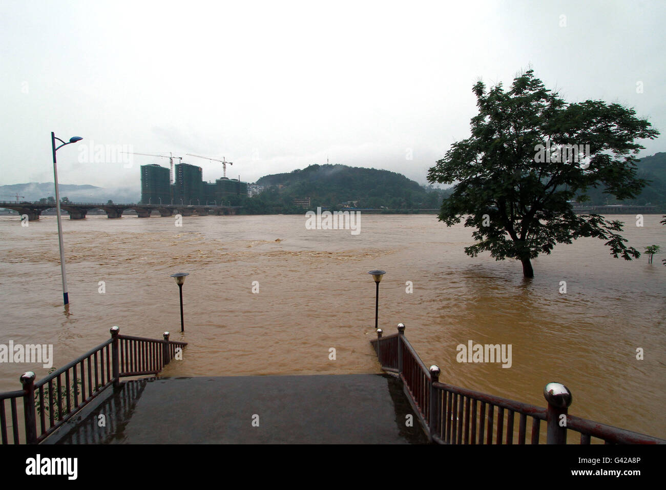 Railfall hi-res stock photography and images - Alamy