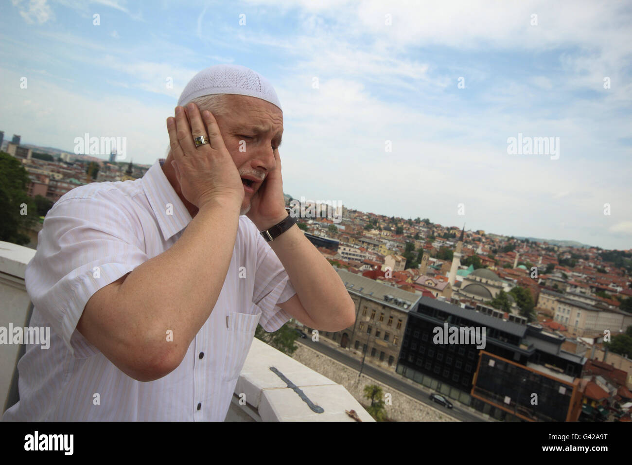 Muezzin prayer hi-res stock photography and images - Alamy
