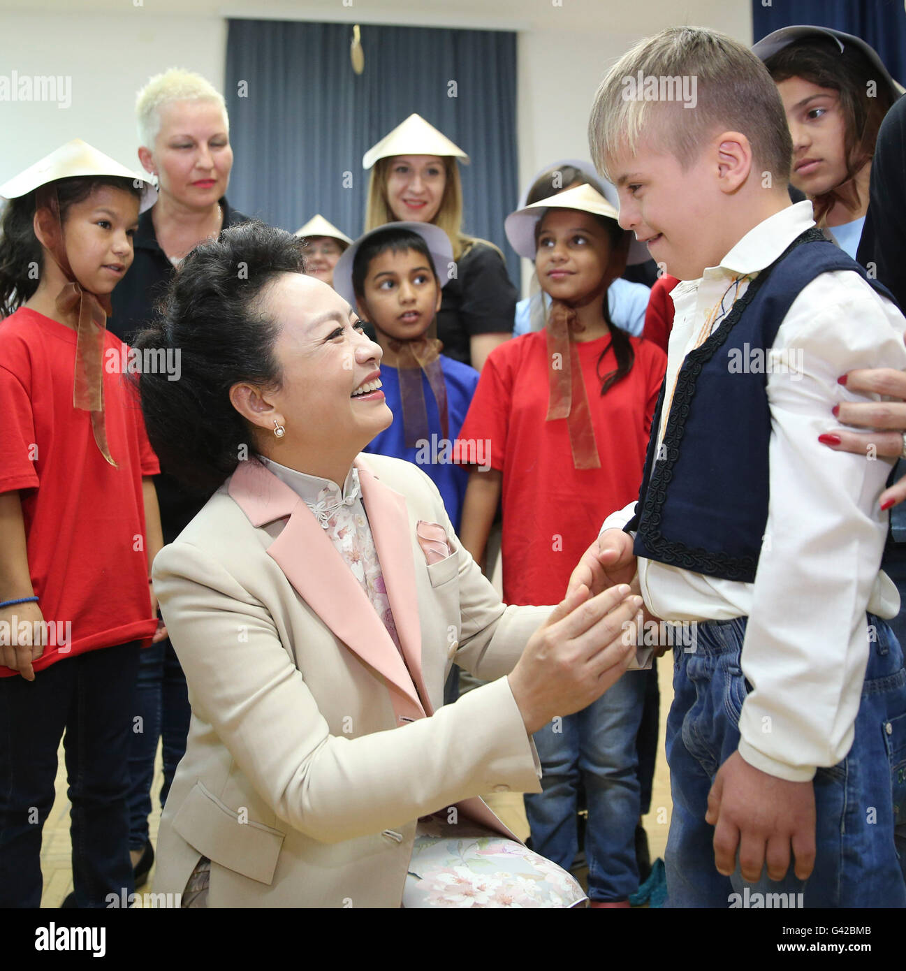 Serbian children hi-res stock photography and images - Alamy