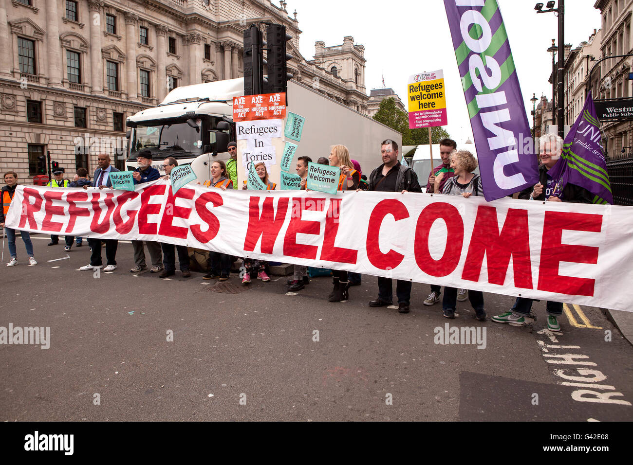 London, UK. 18th June, 2016. Refugees Welcome. A fleet of vehicles met ...