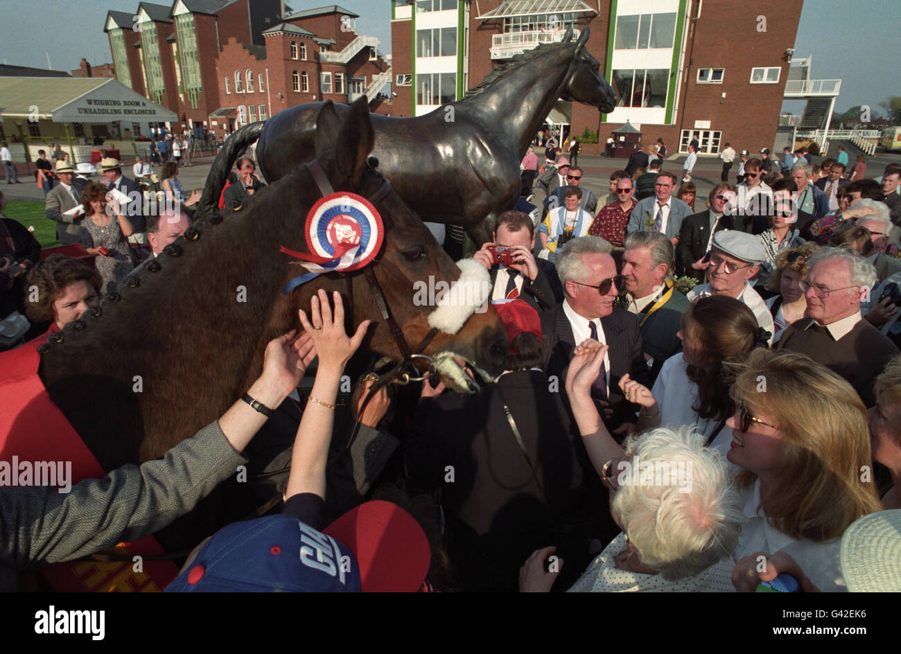 Red rum statue hi-res stock photography and images - Alamy