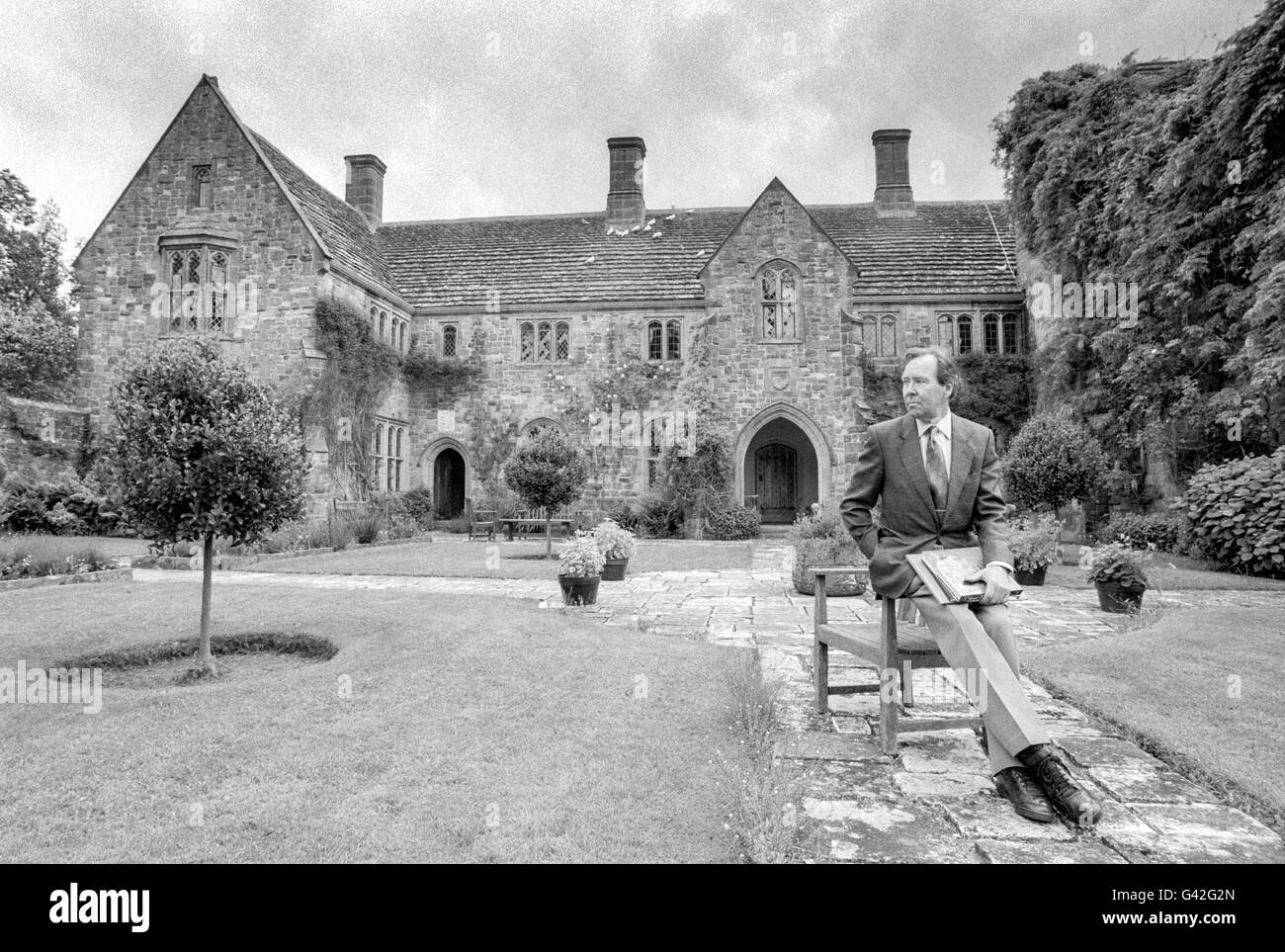 Lord Snowdon, Antony Charles Robert Armstrong-Jones, 1st Earl of ...