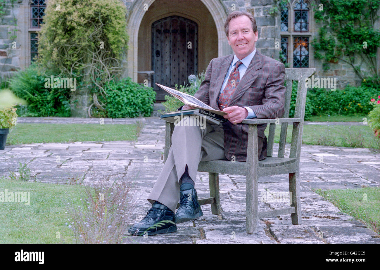 Lord Snowdon, Antony Charles Robert Armstrong-Jones, 1st Earl of ...