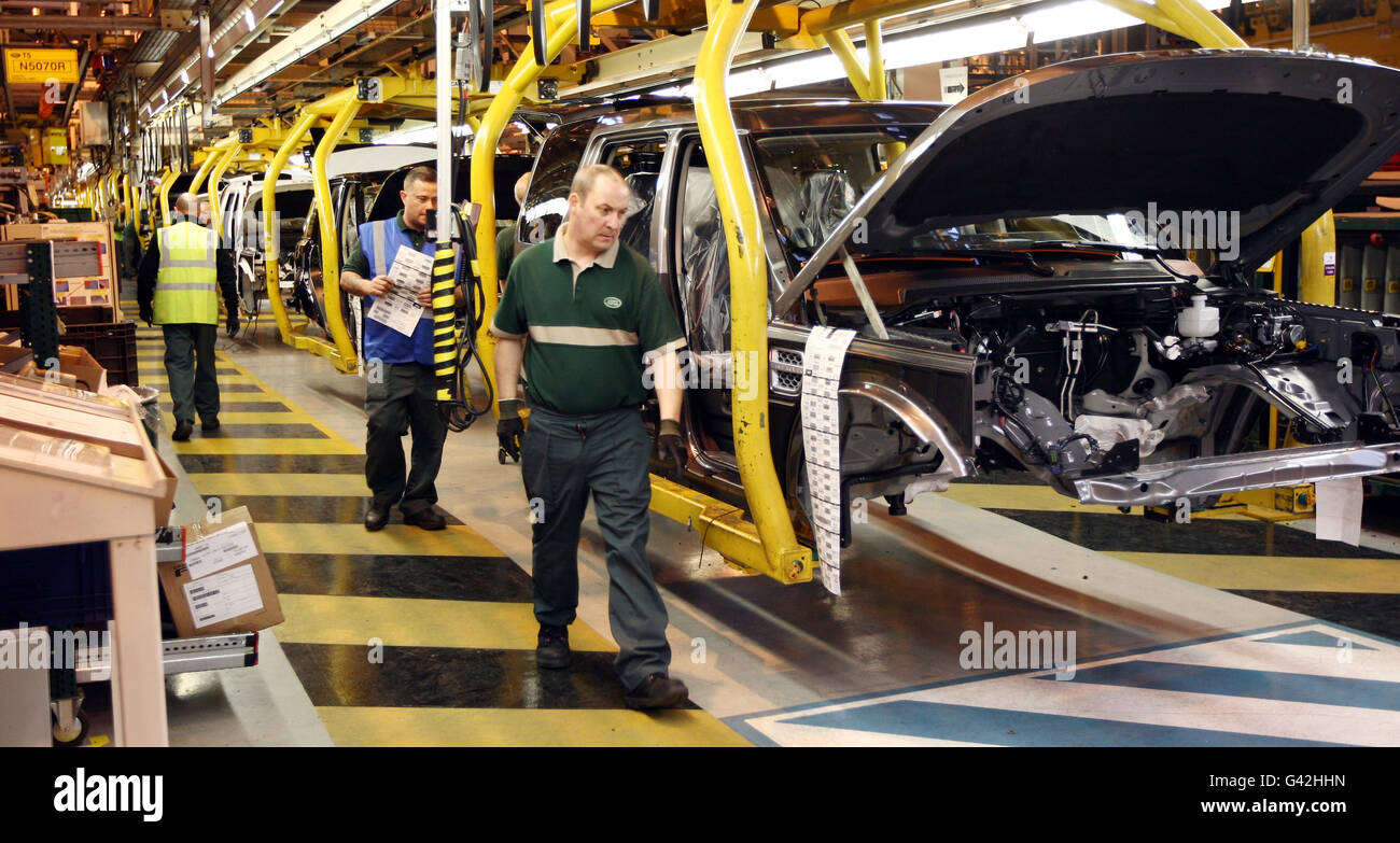 The Land Rover production line at the Lode Lane Solihull plant, UK ...