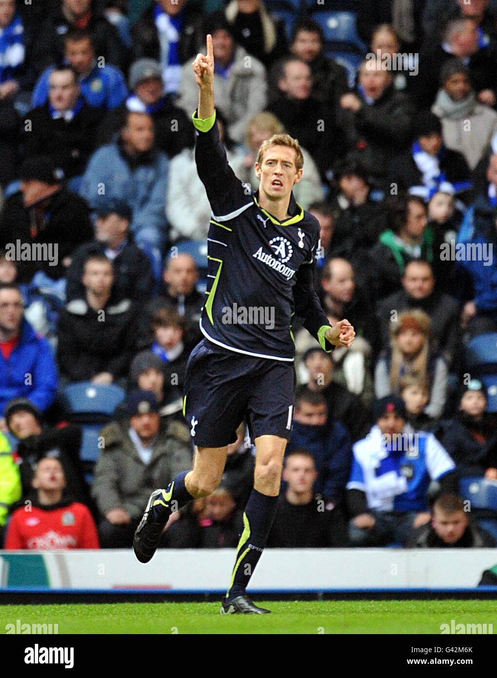Tottenham hotspurs peter crouch hi-res stock photography and images - Alamy