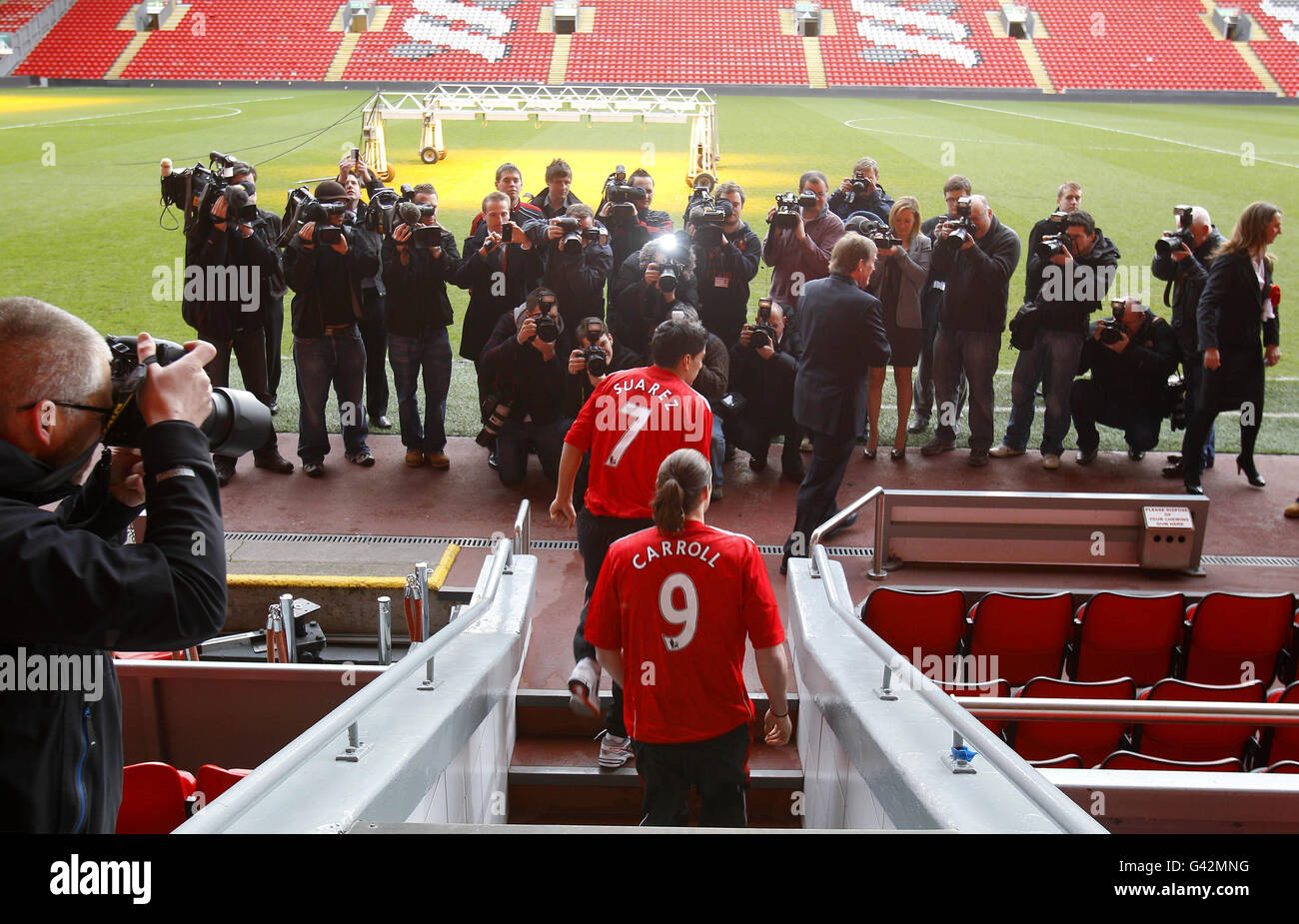 9 luis suarez hi-res stock photography and images - Alamy