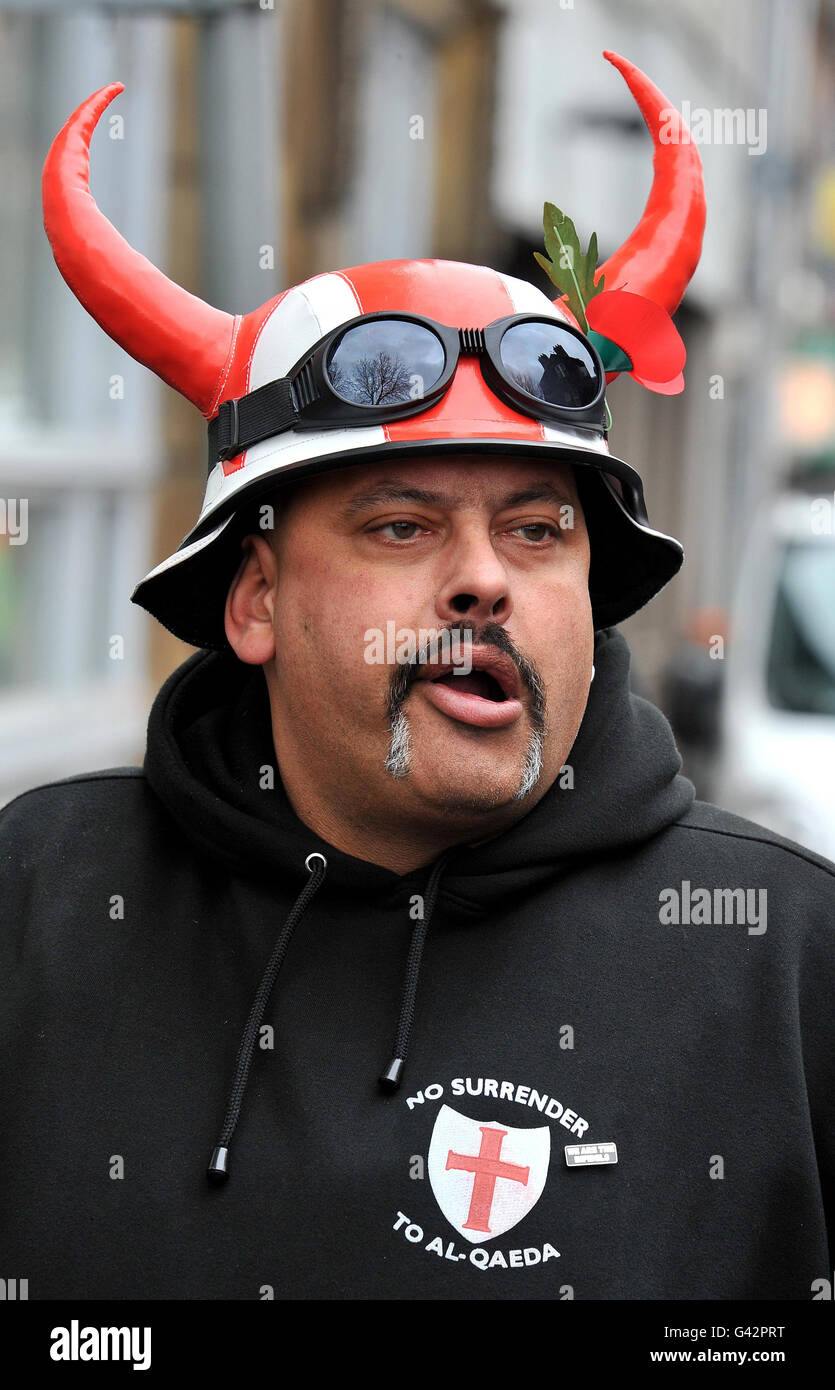 EDL demonstration in Luton Stock Photo - Alamy
