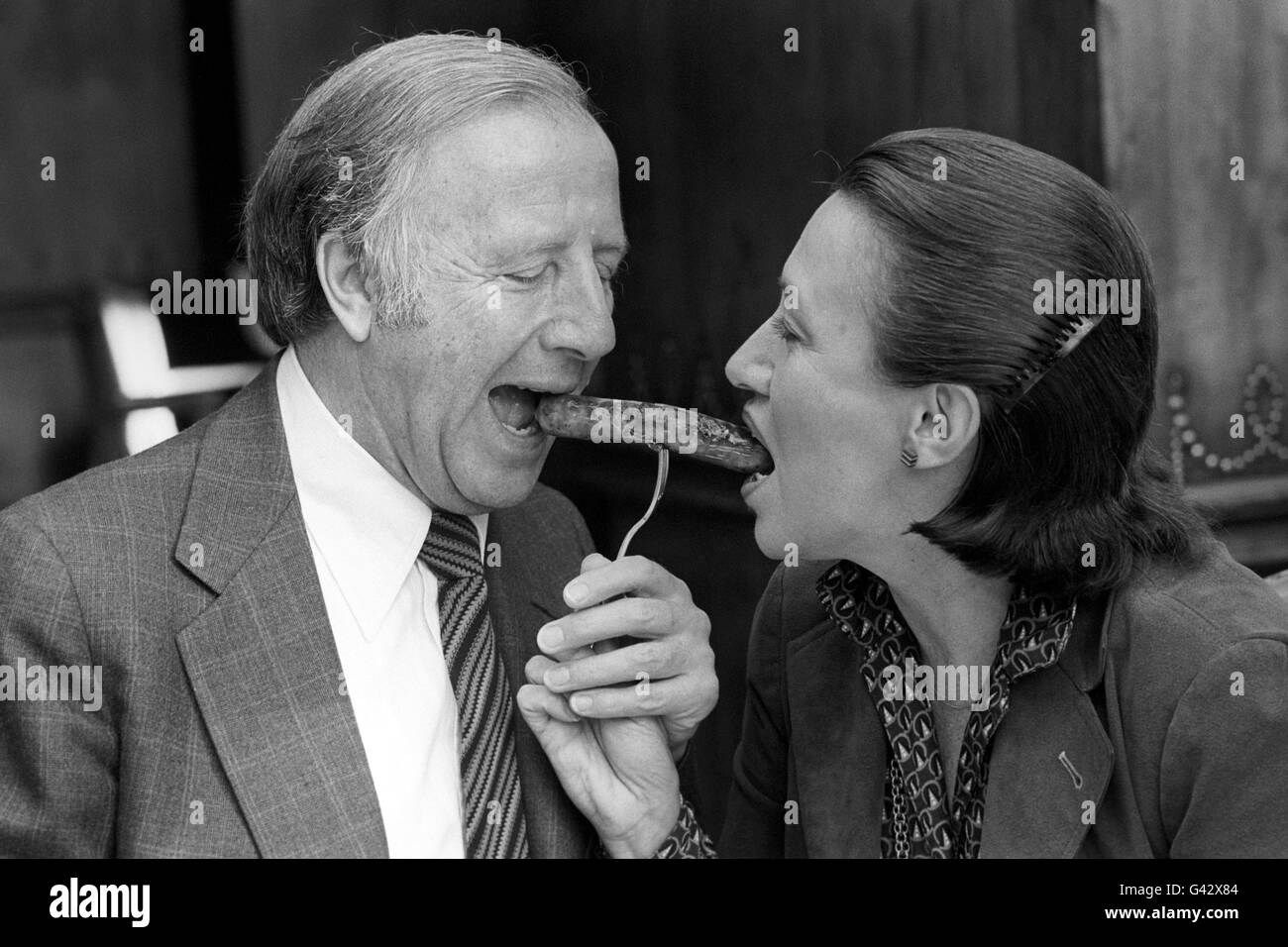 International Jazz pianist George Shearing and his wife Ellie enjoying ...