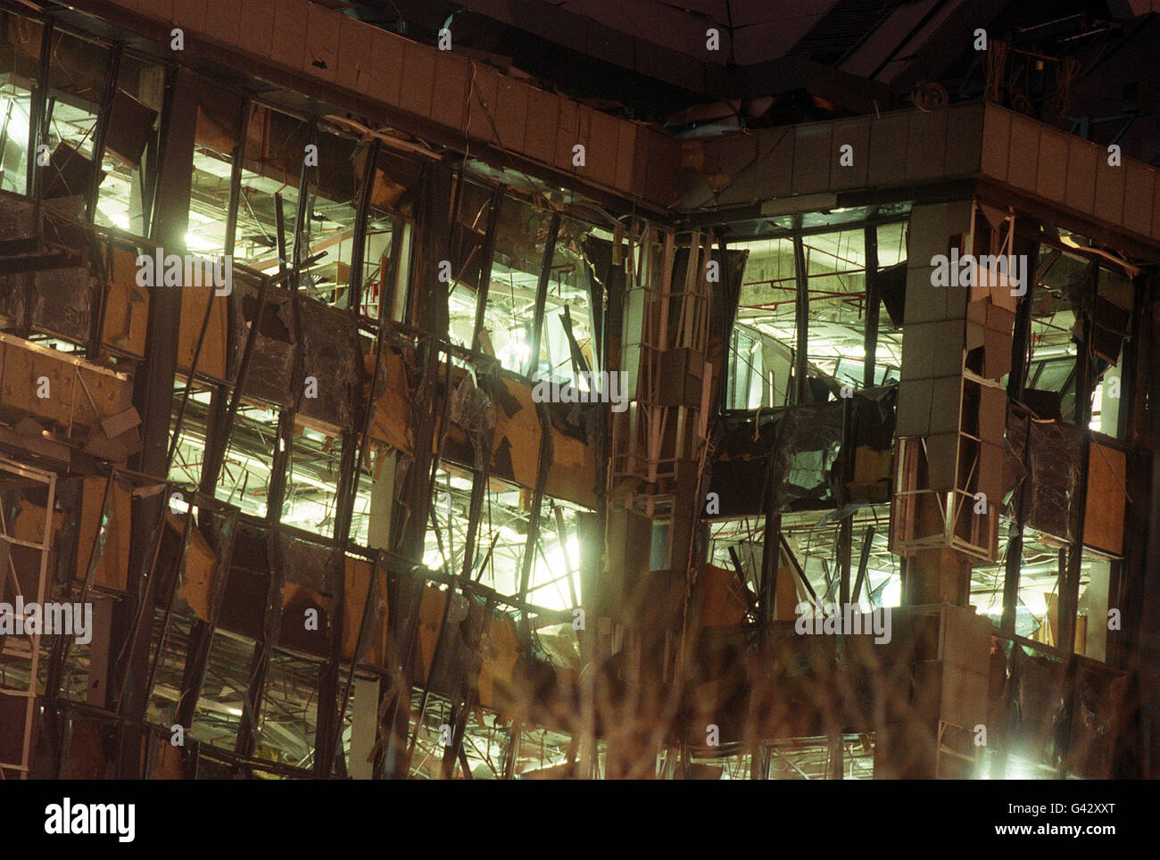 Ira exterior terrorist docklandsbomb20th hi-res stock photography and ...