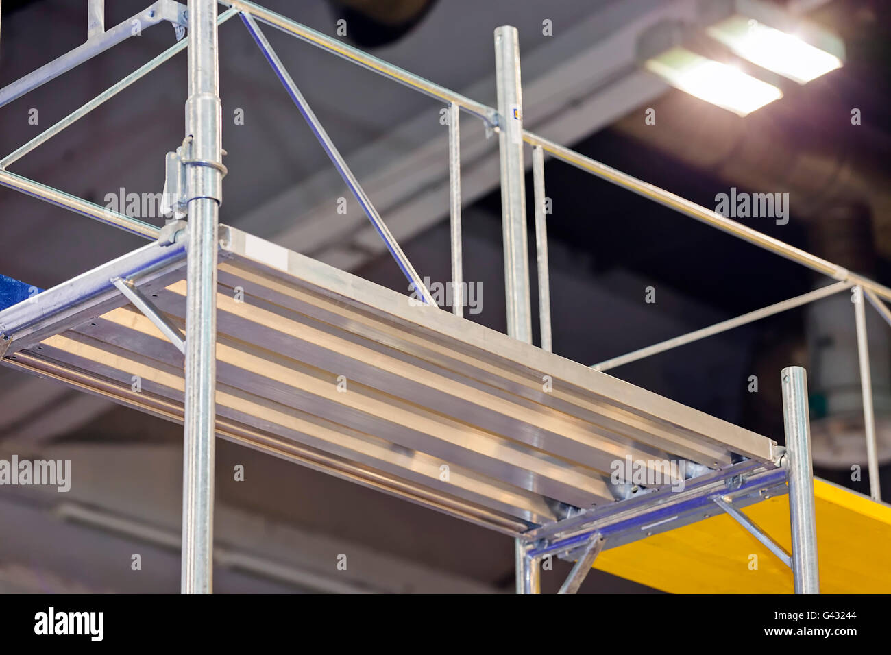 Aluminum scaffolding hi-res stock photography and images - Alamy