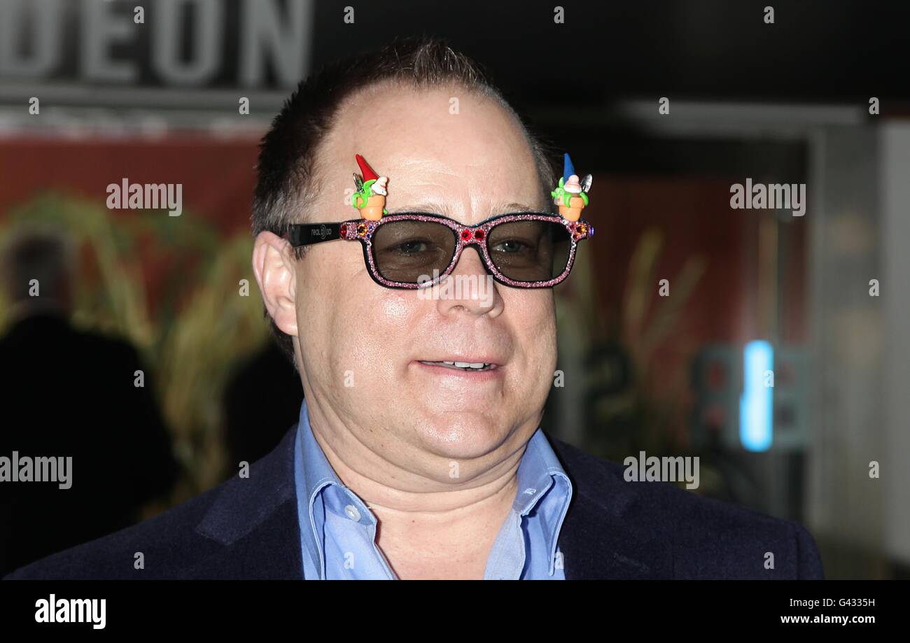 Director Kelly Asbury arriving for the premiere of Gnomeo and Juliet at ...