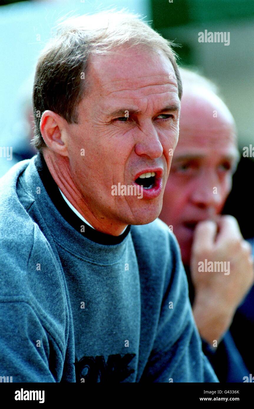 SOCCER. PHIL NEAL, MANAGER, COVENTRY CITY Stock Photo - Alamy
