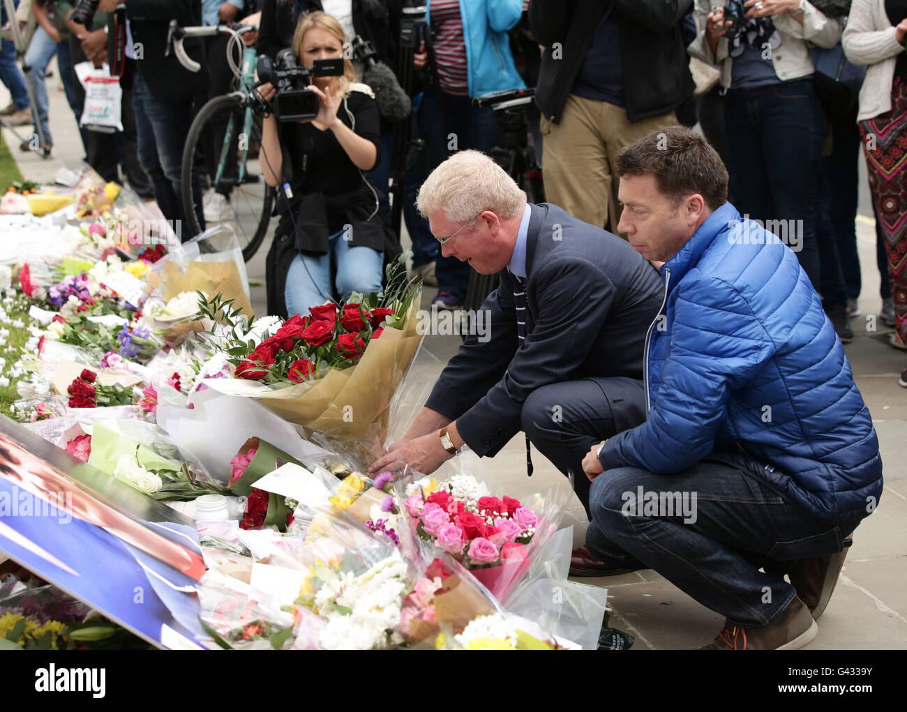 John cryer hi-res stock photography and images - Alamy