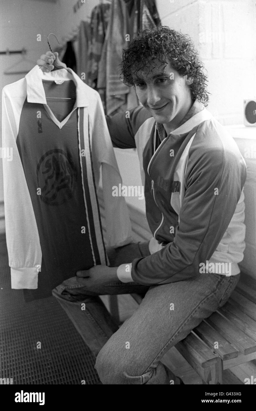Changing room football shirt Black and White Stock Photos & Images - Alamy