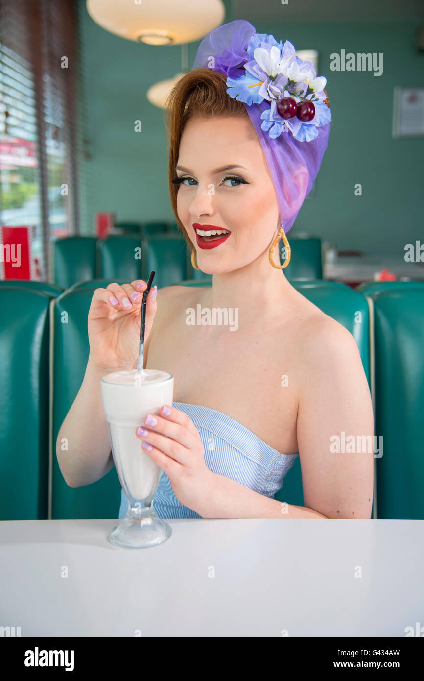 Pinup Girl 1960s Hi Res Stock Photography And Images Alamy