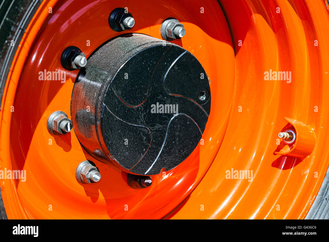 View on wheel of new excavator digging Stock Photo - Alamy