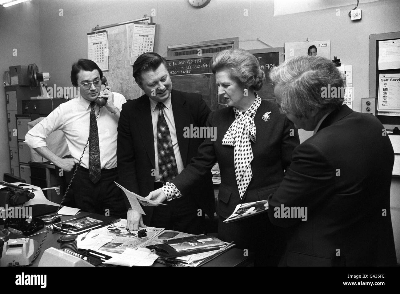 The Prime Minister, Margaret Thatcher visiting the Fleet Street offices ...