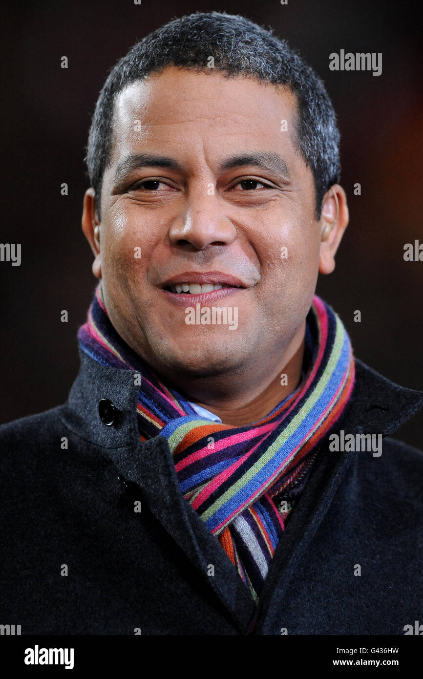 Bbc rugby pundit and former england rugby player jeremy guscott hi-res ...