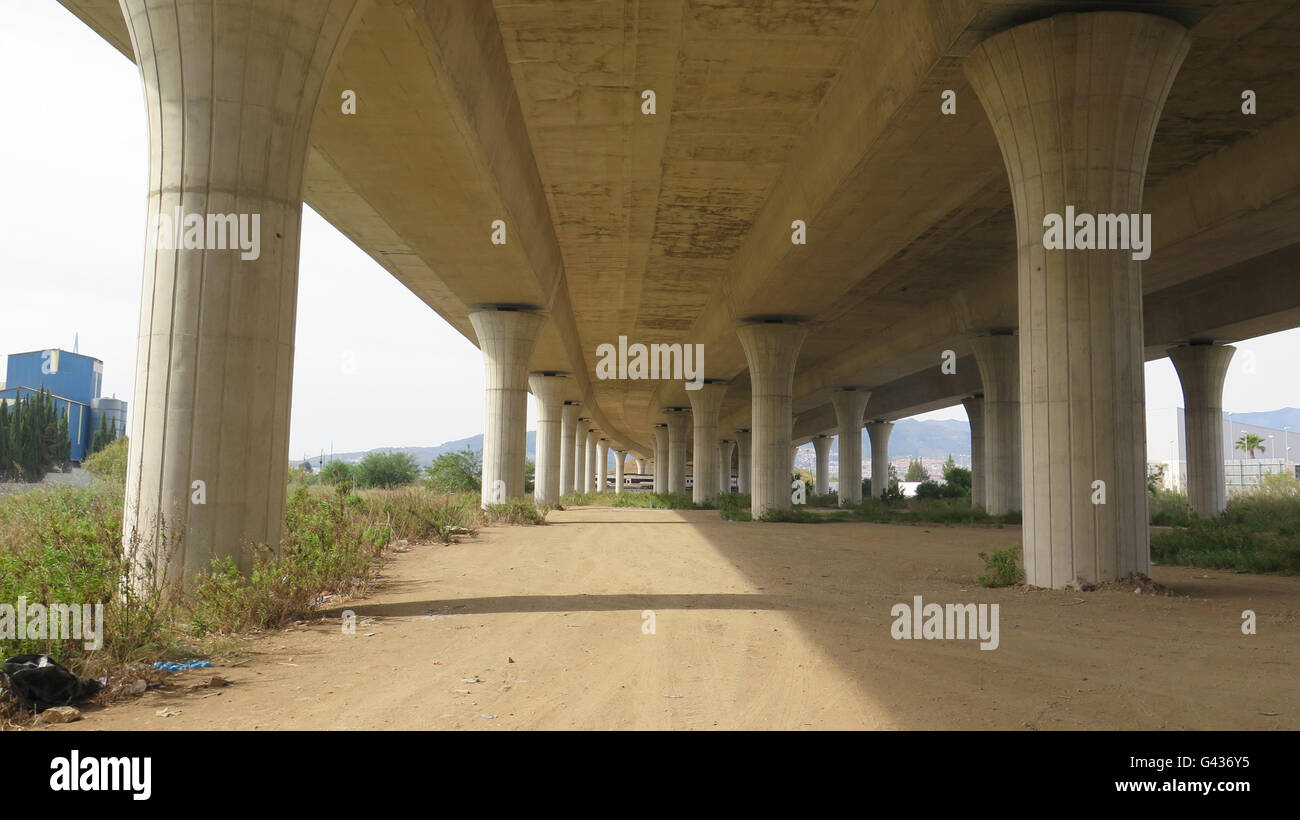 Overpass bridges hi-res stock photography and images - Alamy