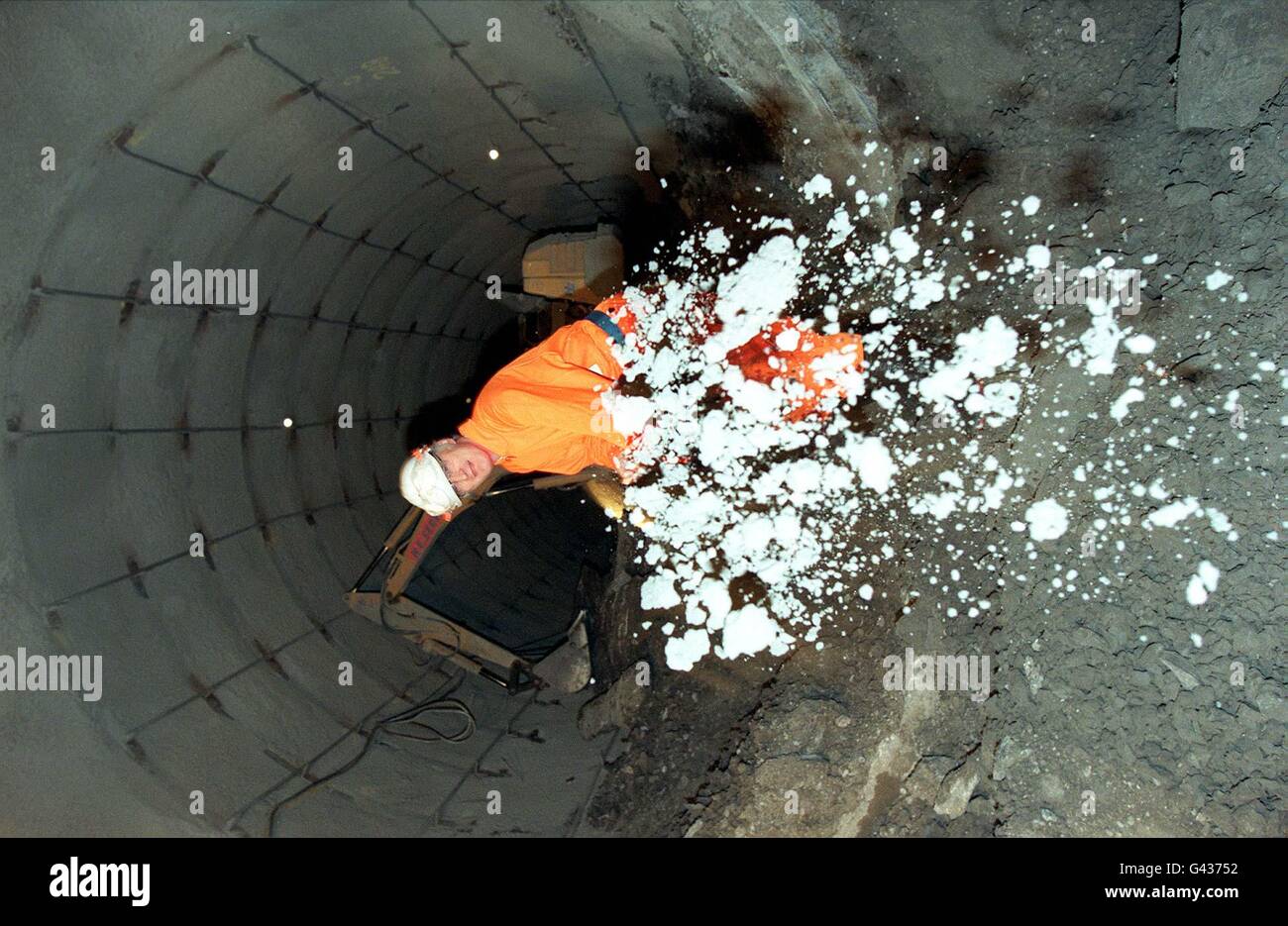Jubilee line construction hi-res stock photography and images - Alamy