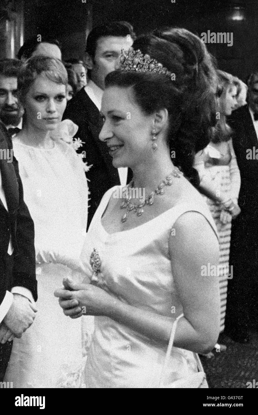 Countess of snowdon hi-res stock photography and images - Alamy