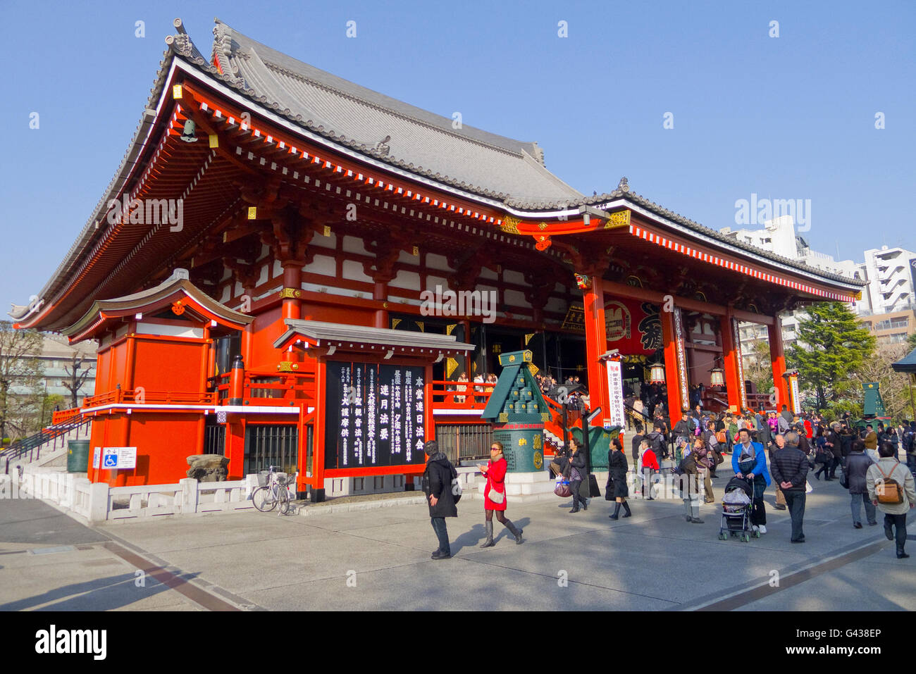 The Sensoji Temple, Tokyo's oldest Buddist Temple, Asakusa, Taito ...