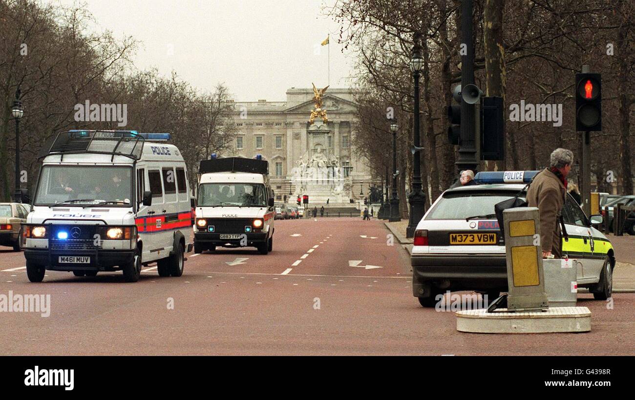 Police vehicles The Mall Stock Photo - Alamy
