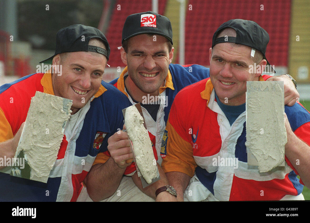 Super League Rugby players from the London Broncos team Darren Shaw (l ...