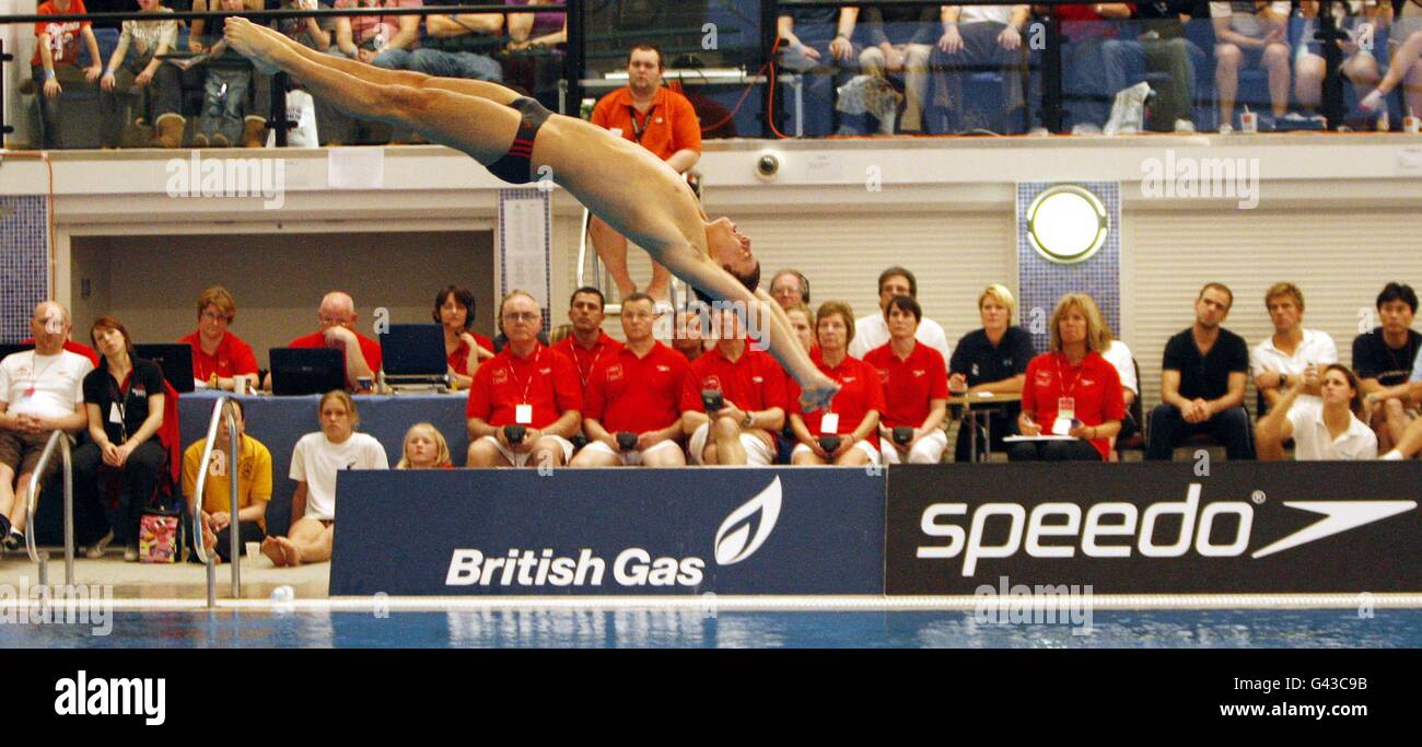Southend swimming and diving centre hi-res stock photography and images ...