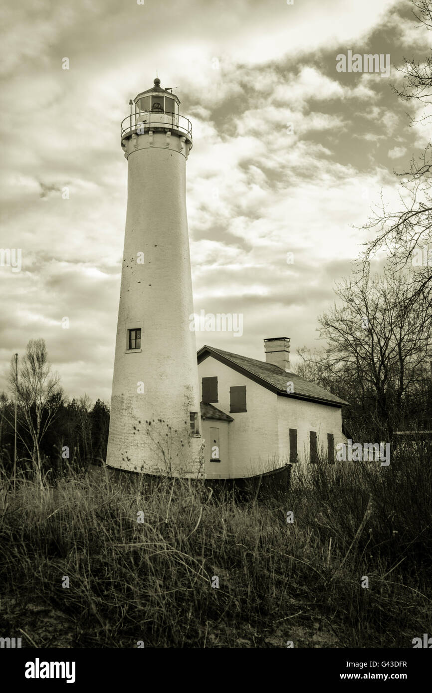 Sturgeon point lighthouse lake huron hi-res stock photography and ...