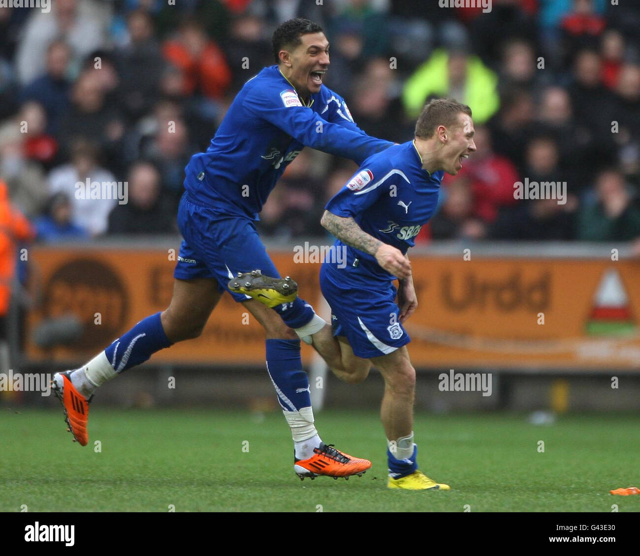 Soccer cardiff full length scoring mangkb datacoapplies hi-res stock ...