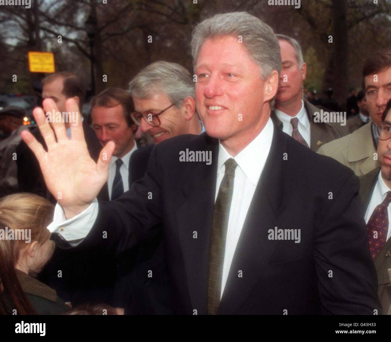 Illuminati Bill Clinton Waving