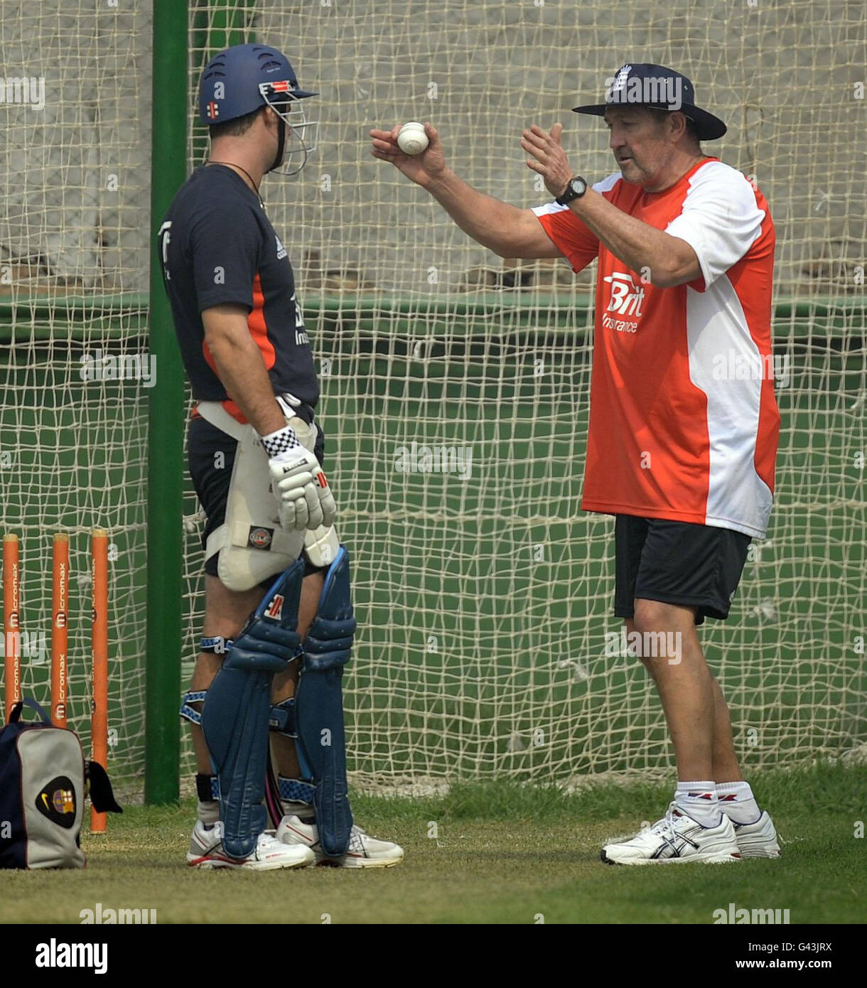 England batting coach Graham Gooch (right), with captain Andrew Strauss ...