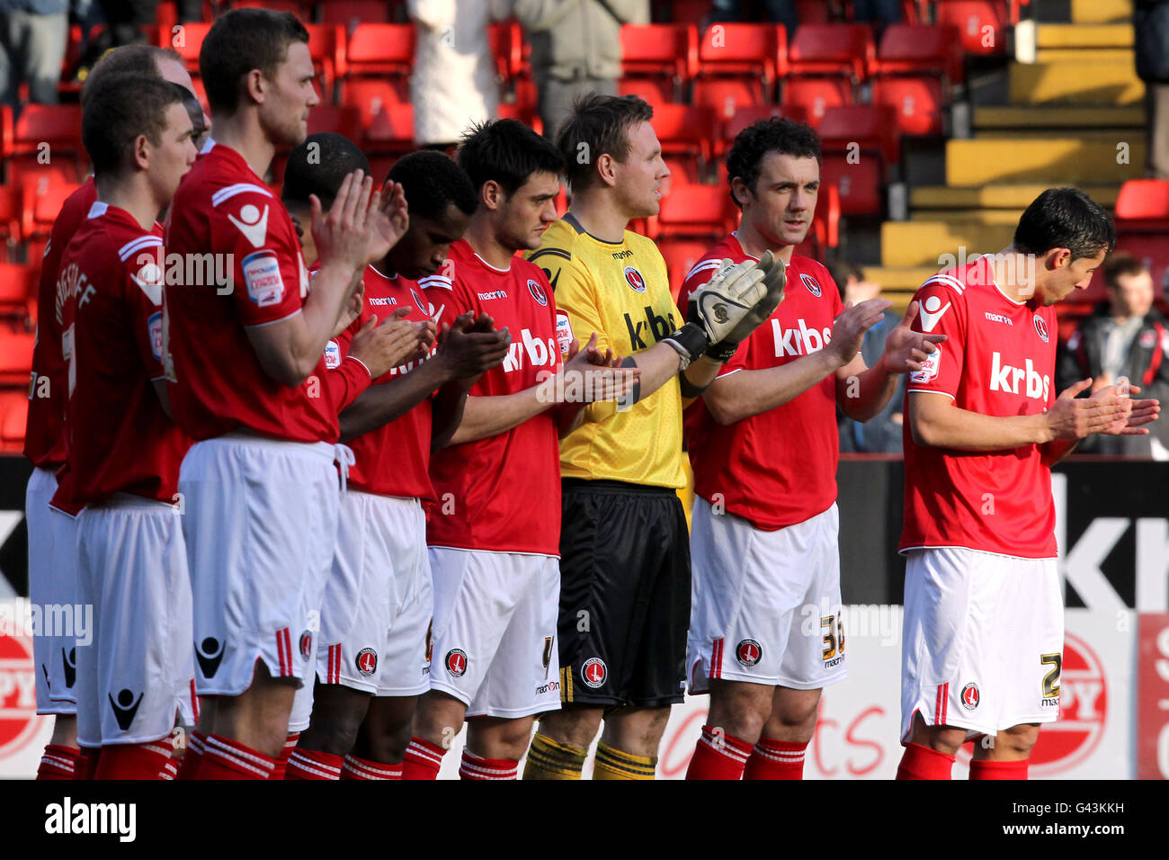 Applaud top half fans football hi-res stock photography and images - Alamy