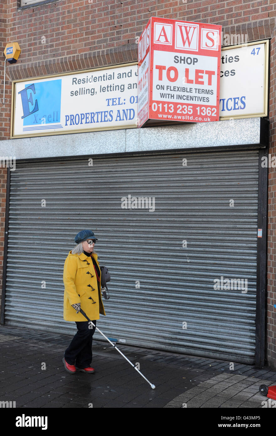 Empty shop stock Stock Photo - Alamy