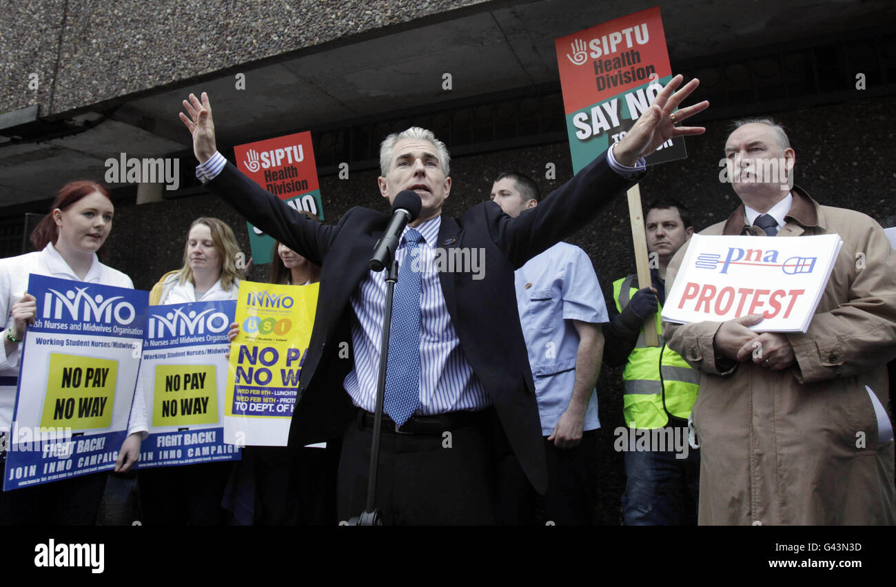 Student nurses protest Stock Photo - Alamy