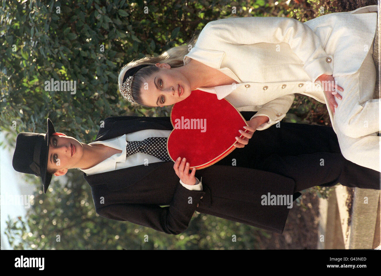 FASHION Caroline Charles Stock Photo - Alamy