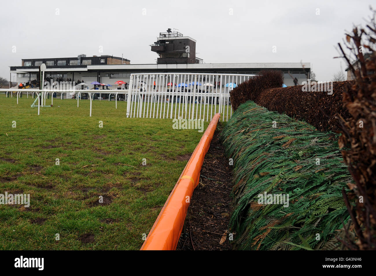 Open ditch racecourse hi-res stock photography and images - Alamy