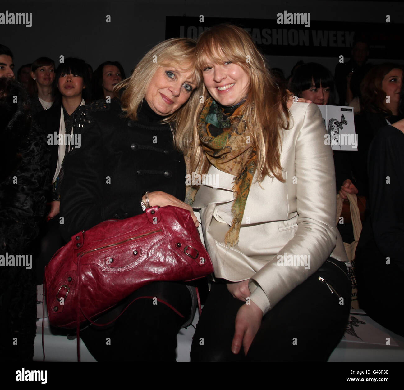 Twiggy and carly lawson hi-res stock photography and images - Alamy