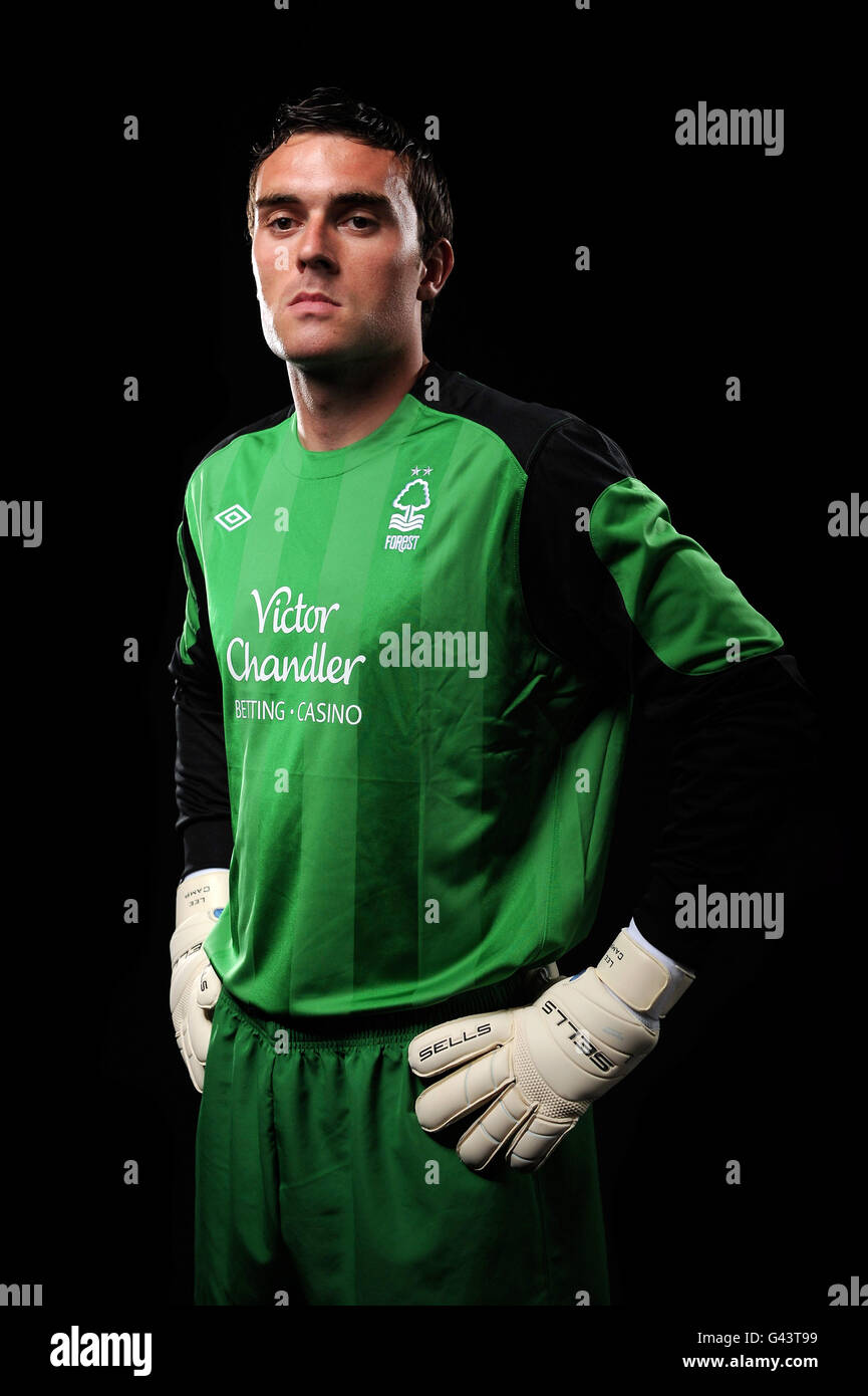 Nottingham forest goalkeeper lee camp hi-res stock photography and ...