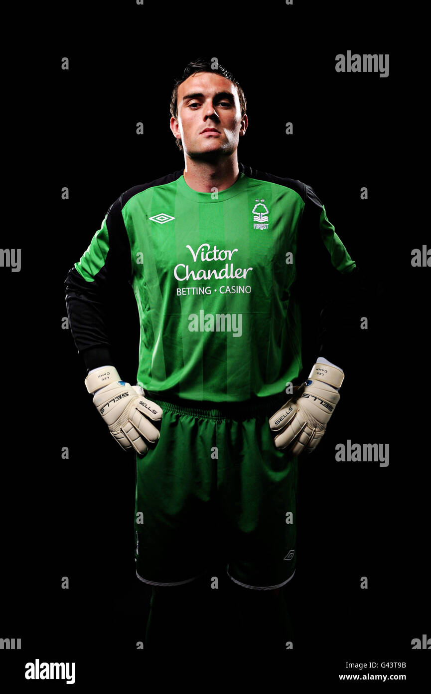 Nottingham forest goalkeeper lee camp hi-res stock photography and ...