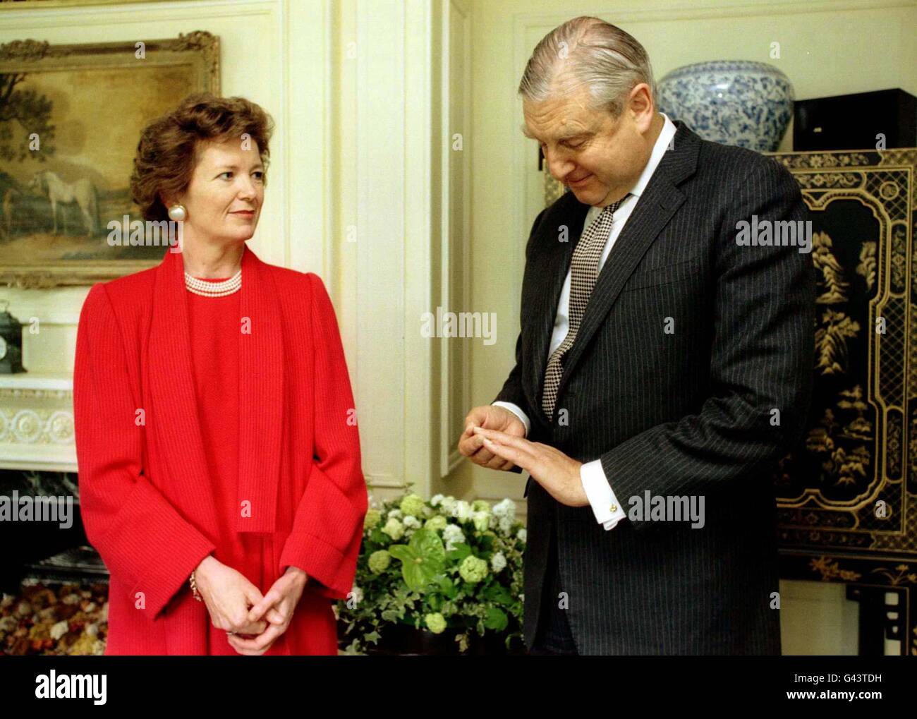 Sir patrick mayhew hi-res stock photography and images - Alamy