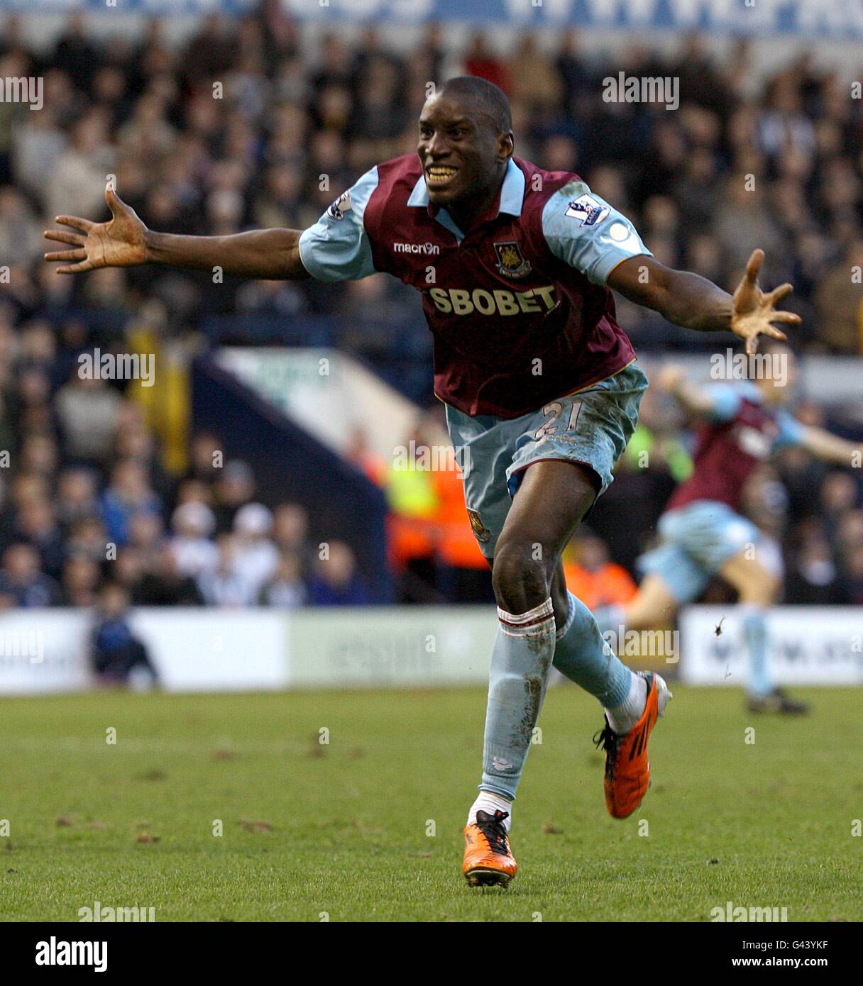 Soccer west ham natpub hi-res stock photography and images - Alamy