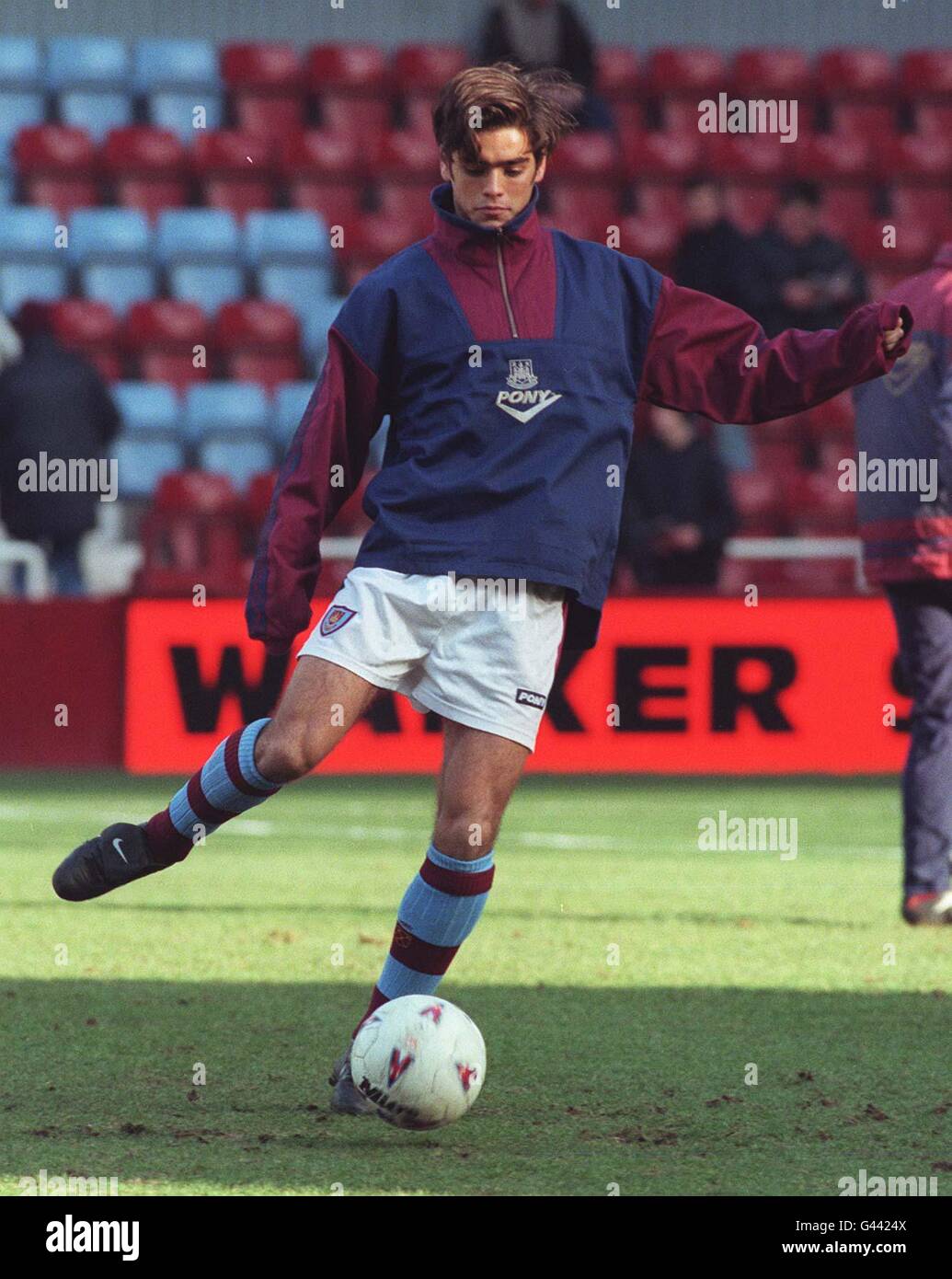 West Ham's new signing, Dani, makes his debut at Upton Park in today's ...