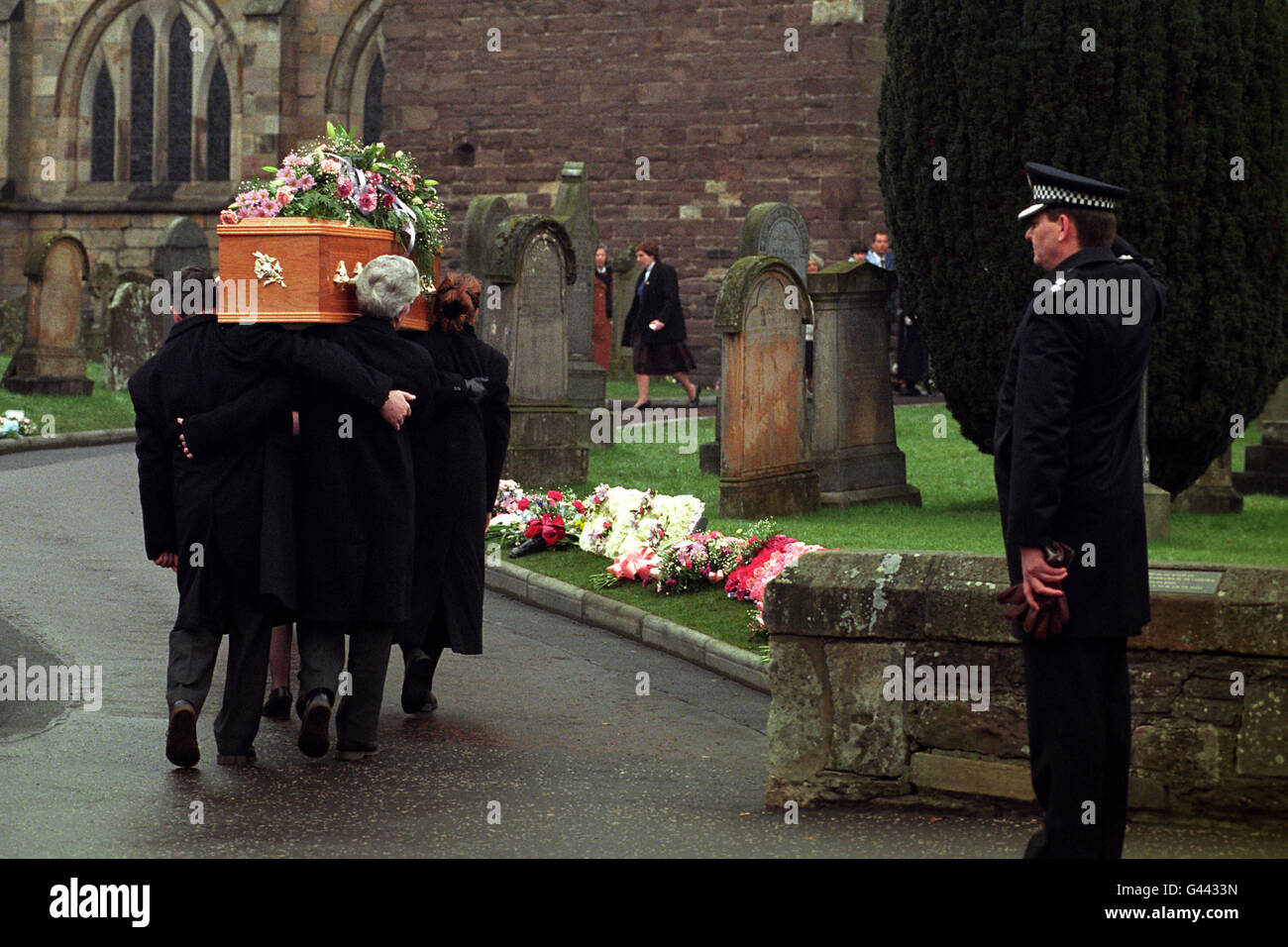 FUNERAL OF DUNBLANE TEACHER GWEN MAYOR Stock Photo - Alamy
