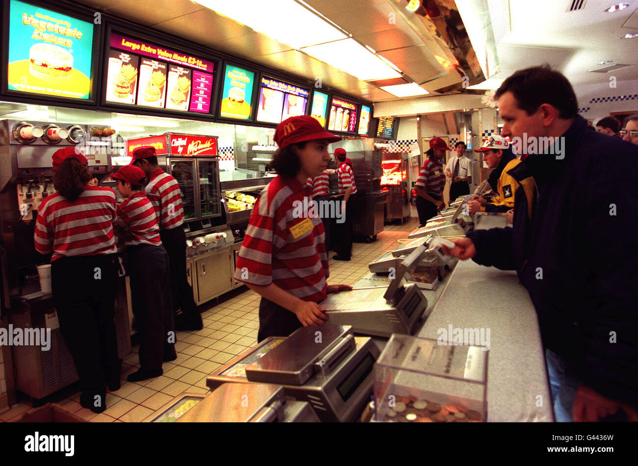 Mcdonalds serving counter hi-res stock photography and images - Alamy