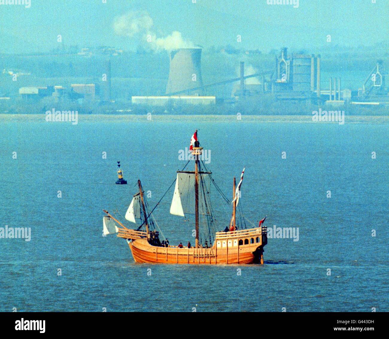The matthew replica wooden sailing ship hi-res stock photography and ...