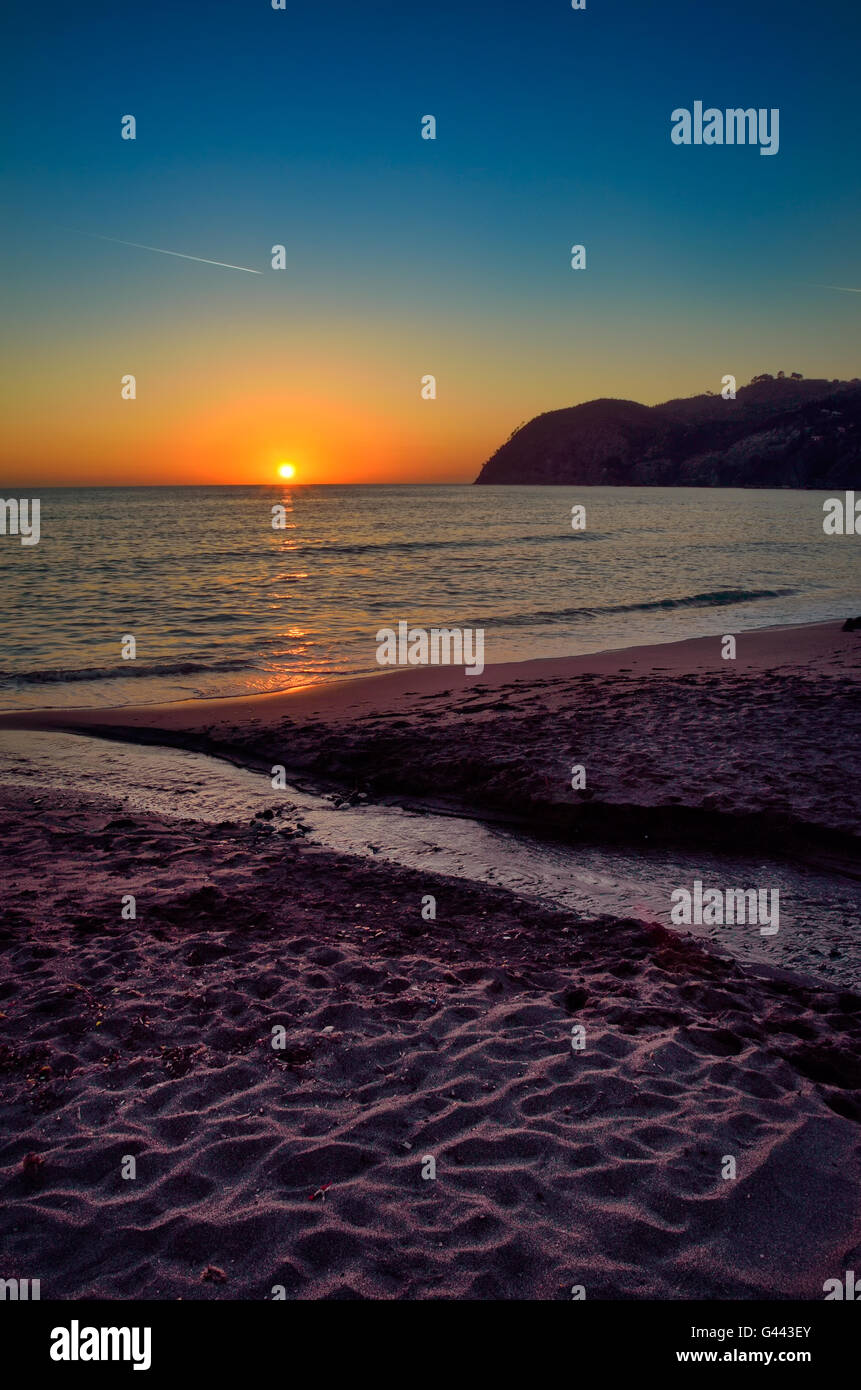 Sunset on italy hi-res stock photography and images - Alamy