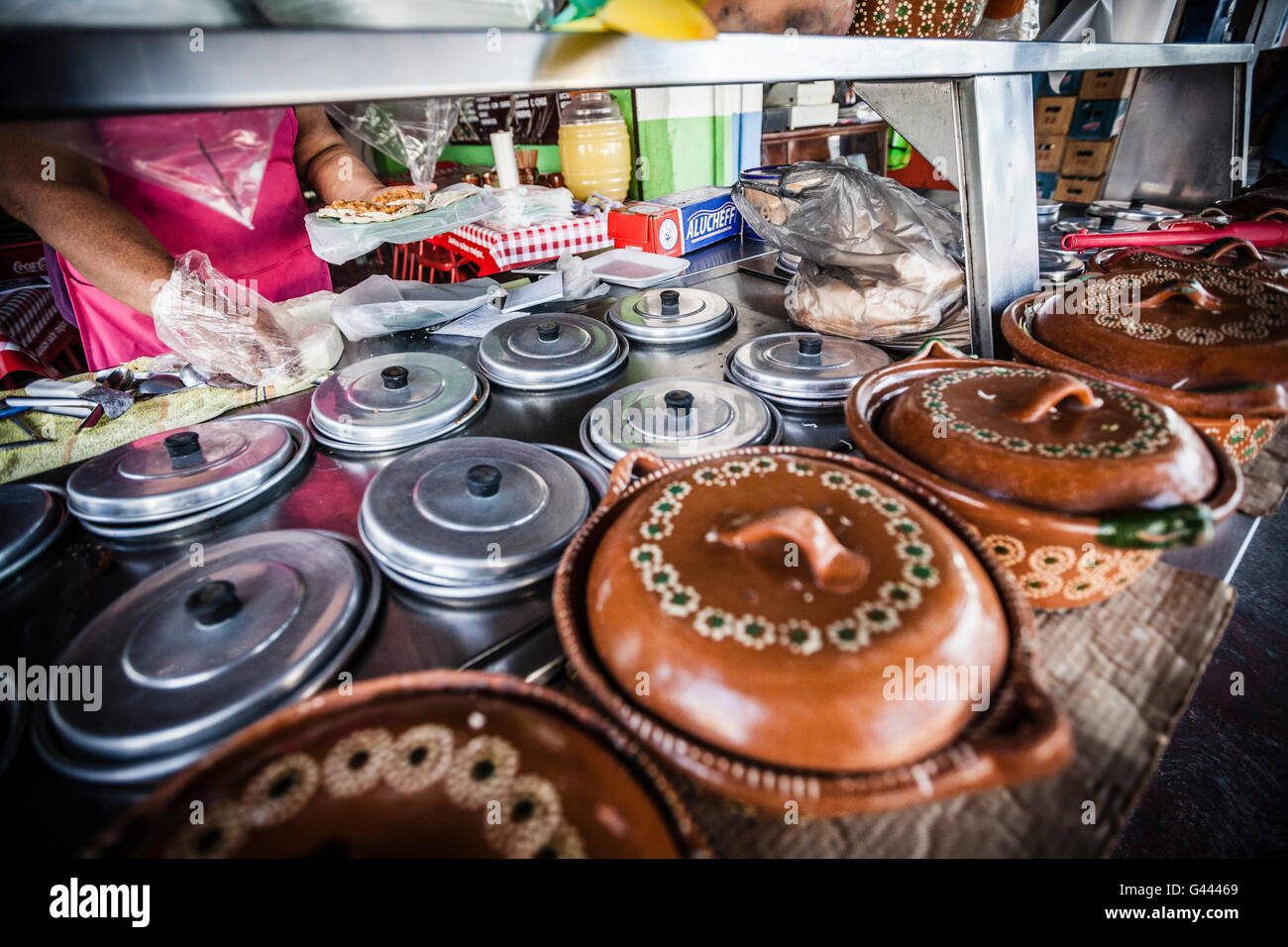 Restaurant booth hi-res stock photography and images - Alamy